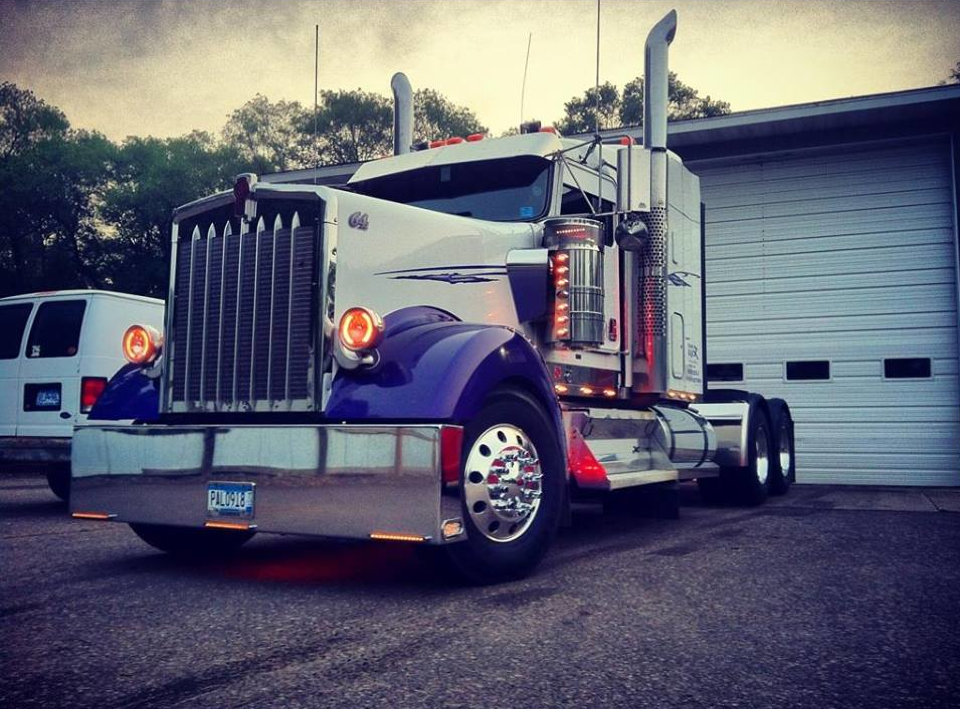 About Barnes Trucking